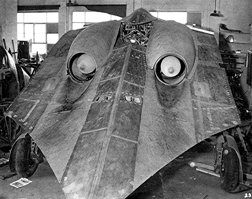 二战德国霍顿Ho-229飞翼战斗机的身世与真相——它真是世界上最早的隐形战斗机吗？_腾讯新闻