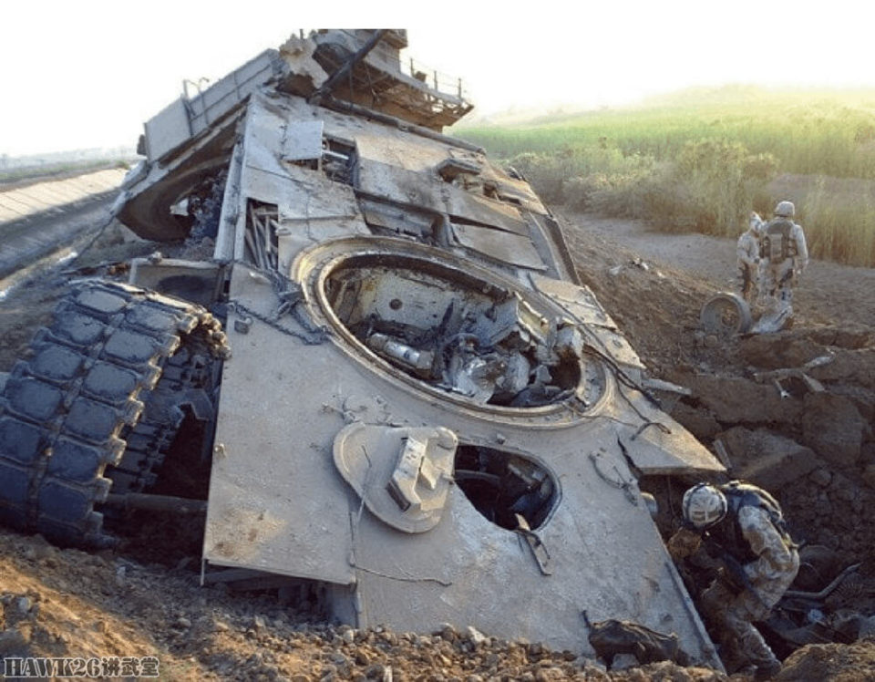 浅析：豹2A4“脸接”高爆榴弹引发争议 换成M1A1结果会如何？_腾讯新闻