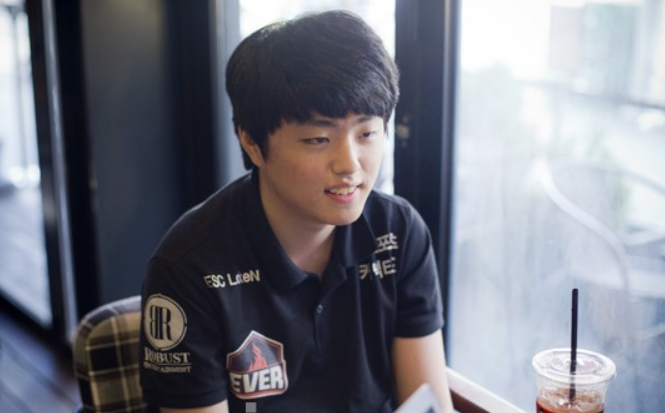 JDG建队元老LokeN宣布退役，在役期间两度身体不适_腾讯新闻