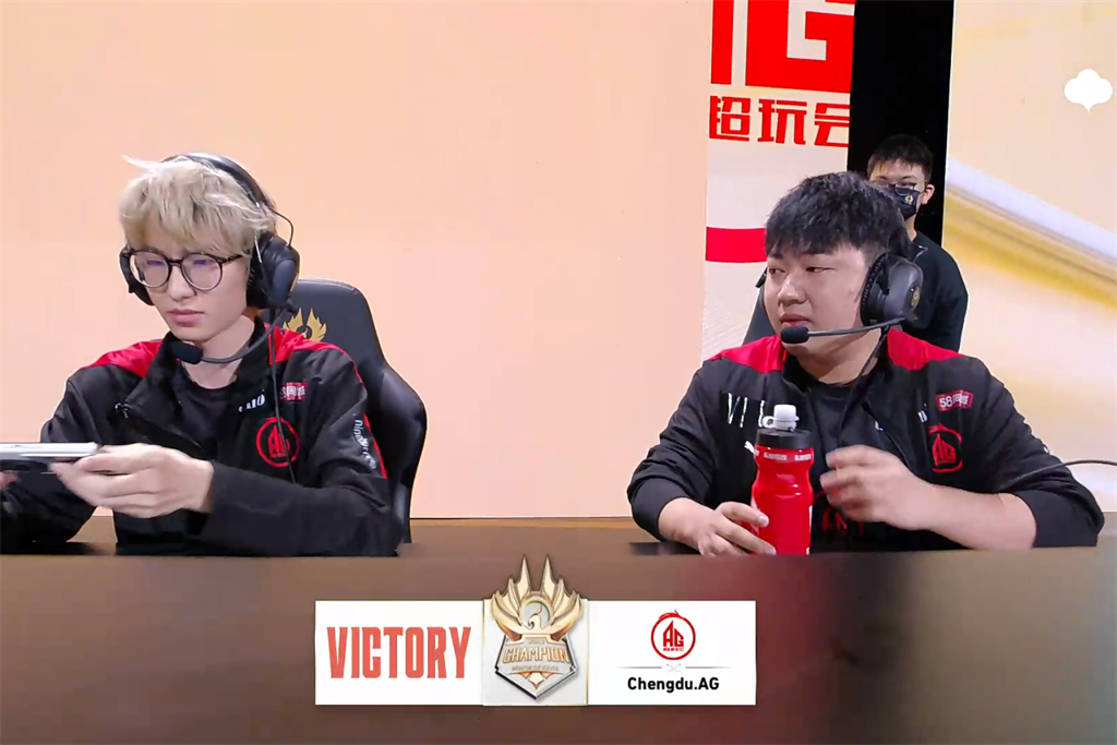 AG击败DYG，拿到世冠三连胜，被破三高绝地翻盘