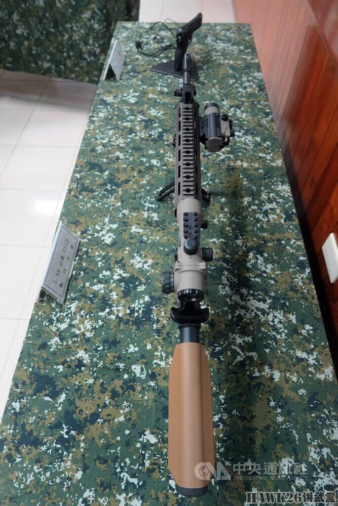 海外谈中国：中国台湾地区将采购第一批T112战斗步枪 延续AR设计_腾讯新闻