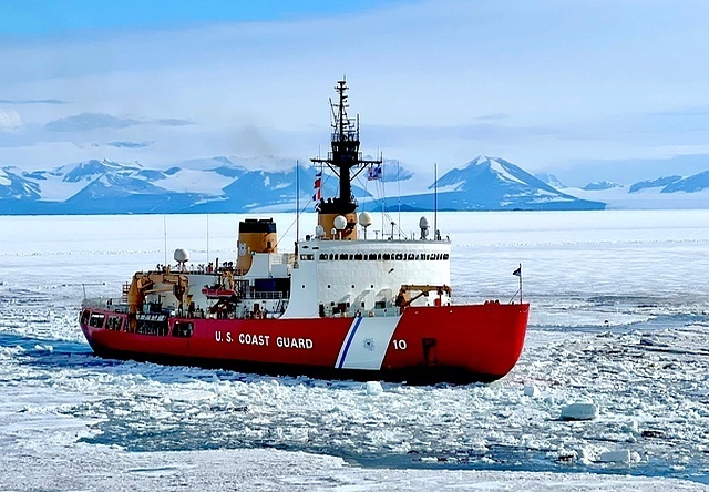 购买48艘破冰船？特朗普与芬兰总统磋商，只为与中俄争夺北极航线？_腾讯新闻