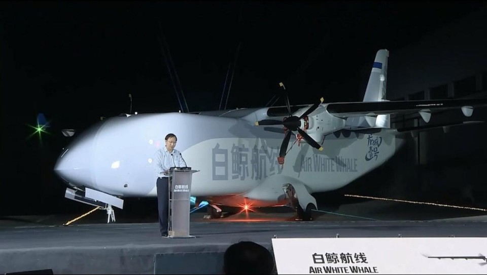 白鲸航线W5000首次公开亮相 全球最大的货运无人机 有效载荷高达5吨_腾讯新闻