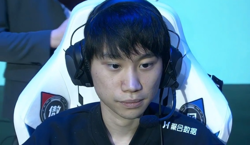 LPL众神归位，TheShy条款诞生！肉鸡正式官宣，Doinb最受伤_腾讯新闻