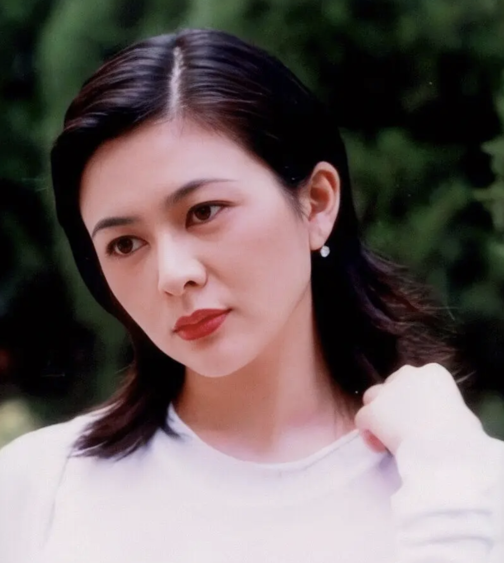 演员关山：与女儿28年断绝来往，女儿关之琳为其准备400万墓地 -6parkbbs.com