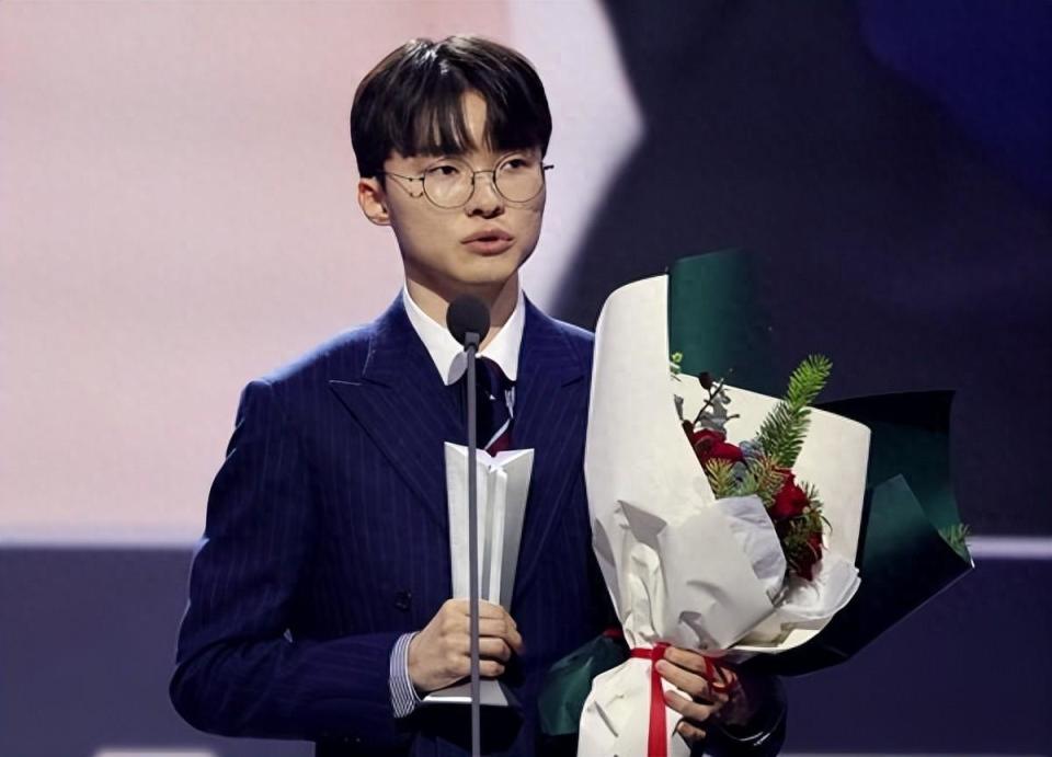Faker：今年我学到了很多，也成长了很多，是非常有意义的一年_腾讯新闻