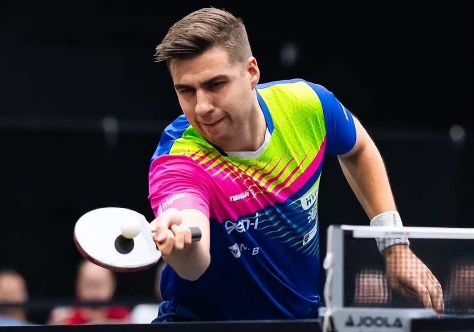 WTT美国大满贯赛：王楚钦顶住压力4-2逆转 国乒2人晋级男单4强_腾讯新闻