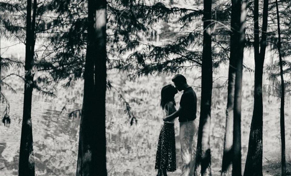 论爱情汪少潭随想录之七——灵魂的镜像与存在的确证_腾讯新闻