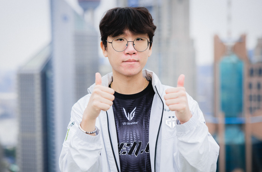 Uzi评选LOL的“史一AD”：全程选择Ruler_腾讯新闻