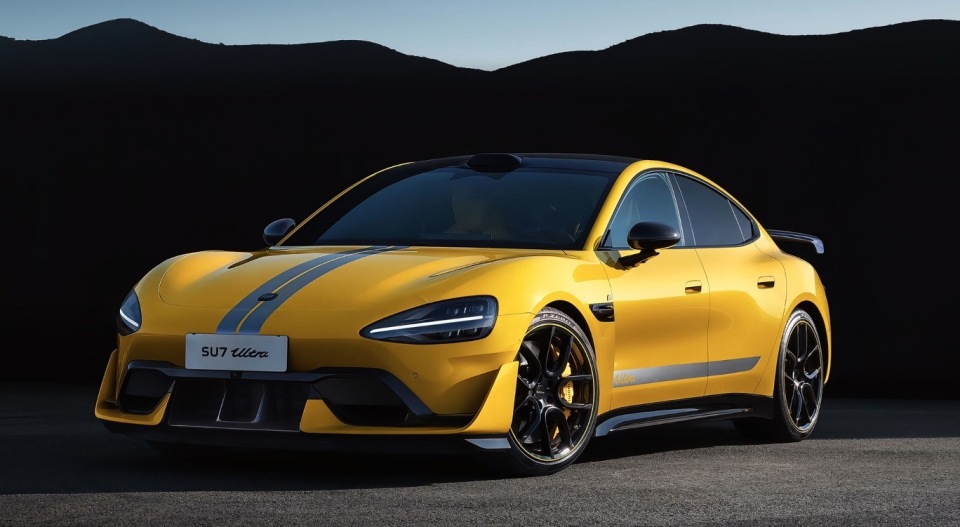 三电机四驱猛兽！SU7 Ultra称得上中国性能车天花板吗？_腾讯新闻