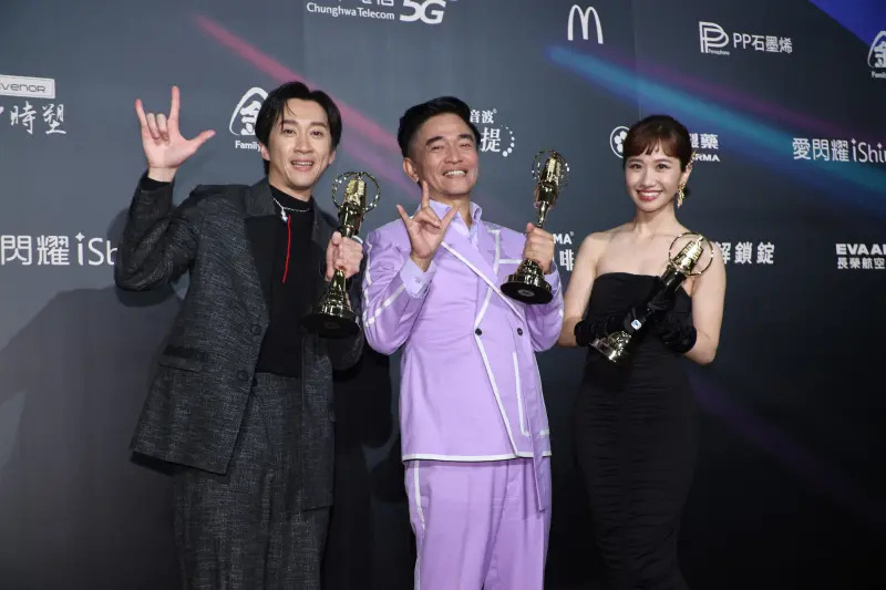 金钟奖红毯：桂纶镁好有味道，许玮甯美得发光，吴宗宪穿搭一言难尽 -6park.com