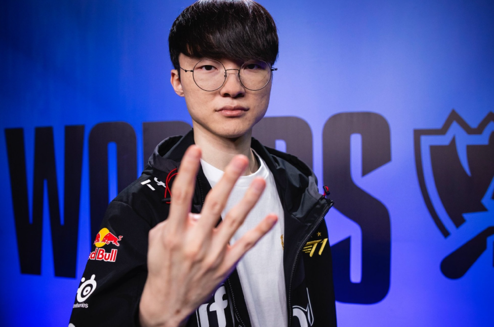 科目四=侮辱Faker？LPL官博惨遭爆破！连外网和韩网都愤怒了_腾讯新闻