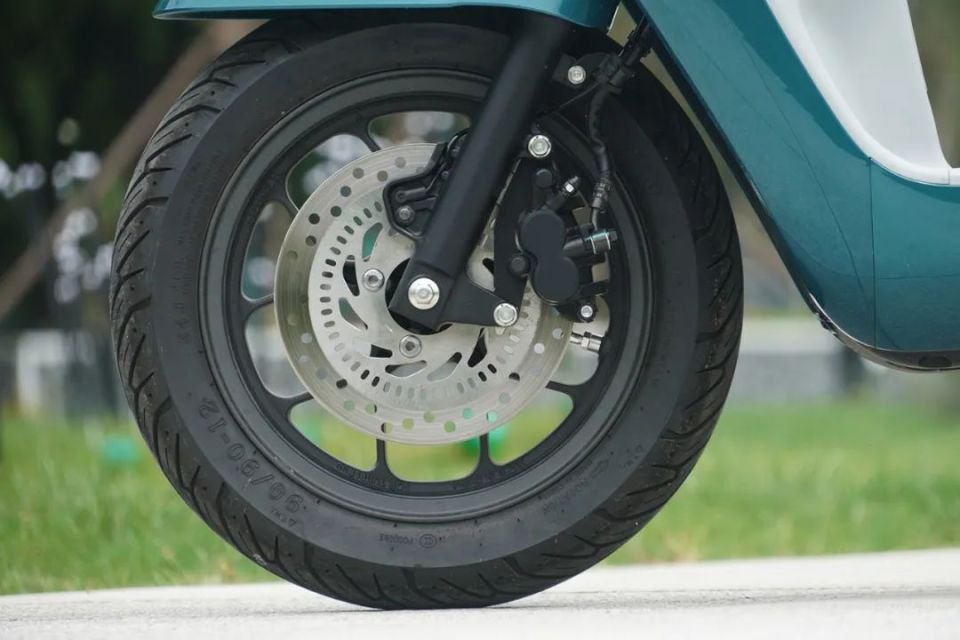 既堆料、更堆质：五羊-本田 NW F125首测详评_腾讯新闻