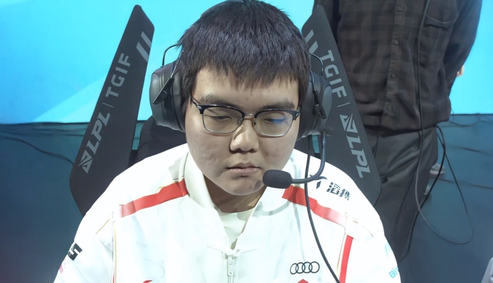 S14上单现状出炉，369打法成主流，Bin练上单凯南，T1有新套路_腾讯新闻