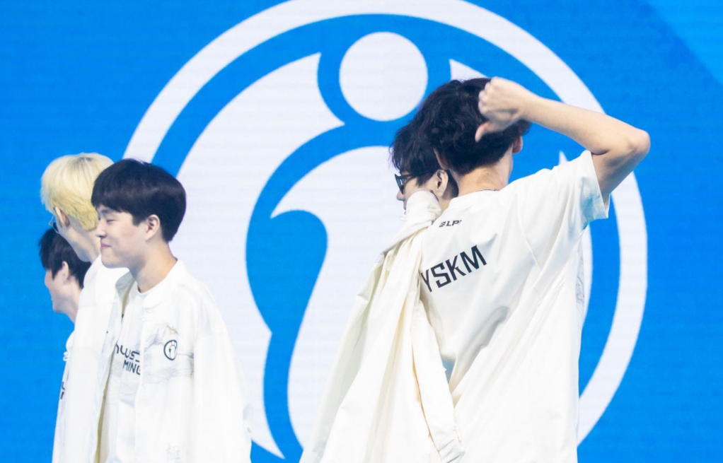 EDG对决IG！Ale向YSKM下战书，Fofo秀出英雄池