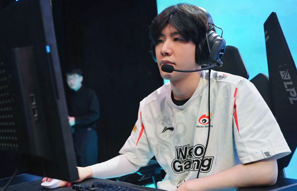 FPX爆冷战胜WBG，小虎谈新版本，Lwx说出粉丝心声_腾讯新闻