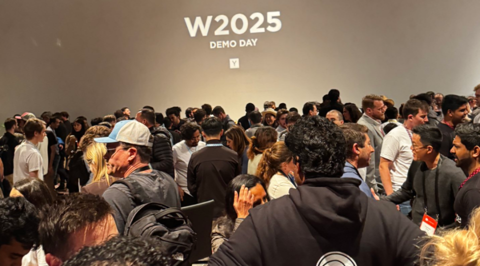 独家现场！YC W25融资冰火两重天，9张图看清硅谷创投生死局_腾讯新闻