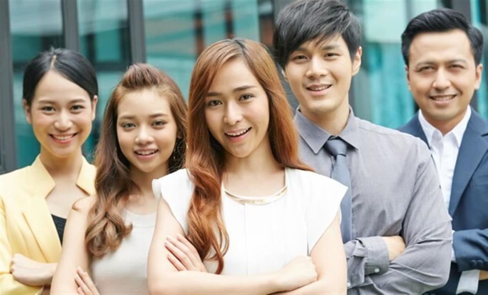 别让才华困于无人看见：从冯唐之语看职场的双重密码_腾讯新闻