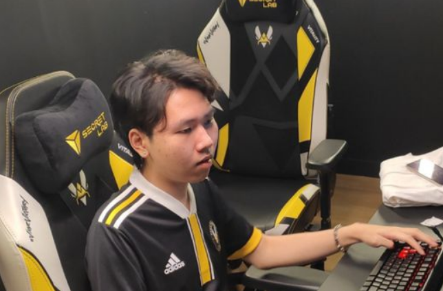 BO在LEC连胜13场，被欧洲媒体捧上天，被誉为唯一的野王