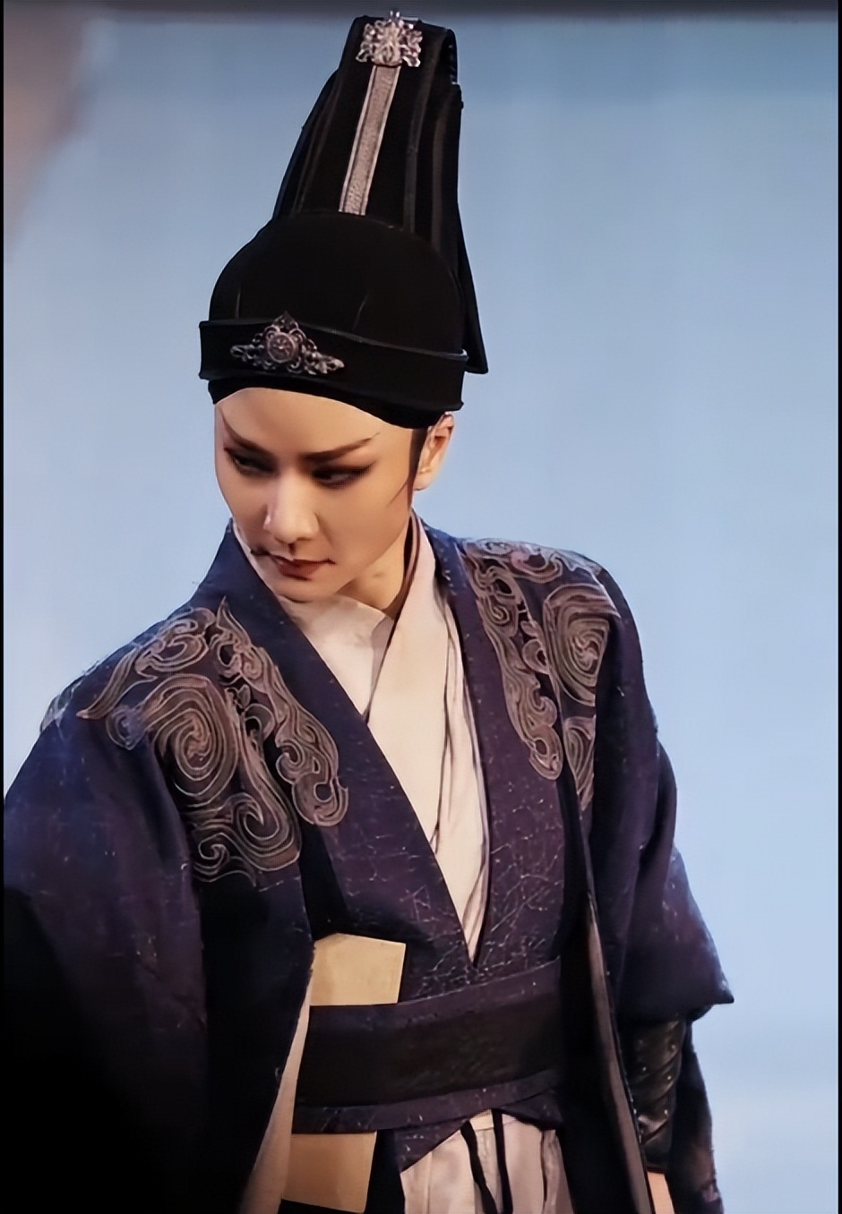 七个角度分析，陈丽君和李云霄，到底还能红多久？_腾讯新闻