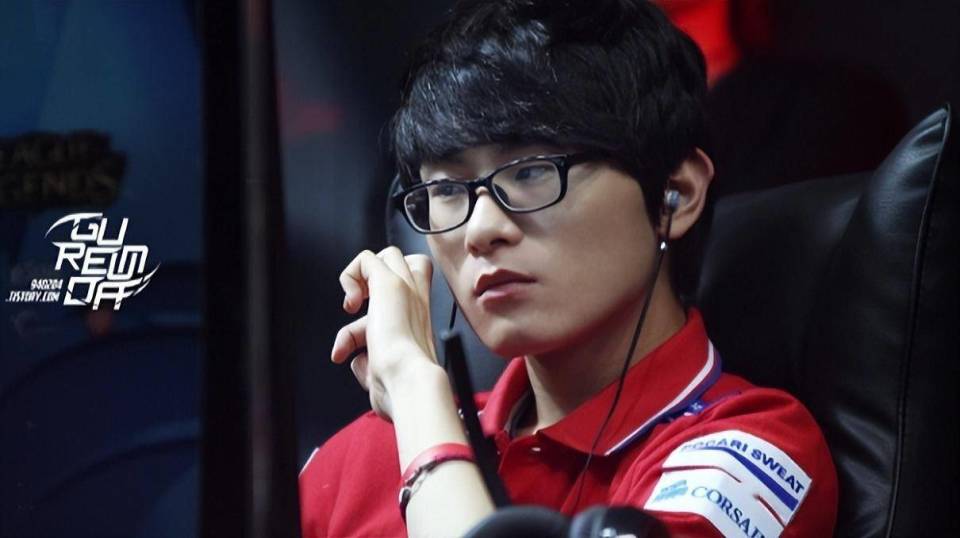 LOL官方发布S14榜单：最大龄选手30岁，Uzi五年没比赛击杀数前3_腾讯新闻