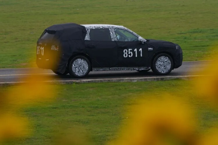 杭州湾卡宴也来了？疑似极氪8X谍照曝光_腾讯新闻