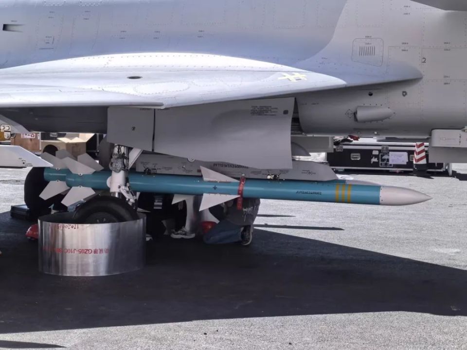 珠海航展先进弹药性能盘点，多用途多平台挂载是趋势_腾讯新闻