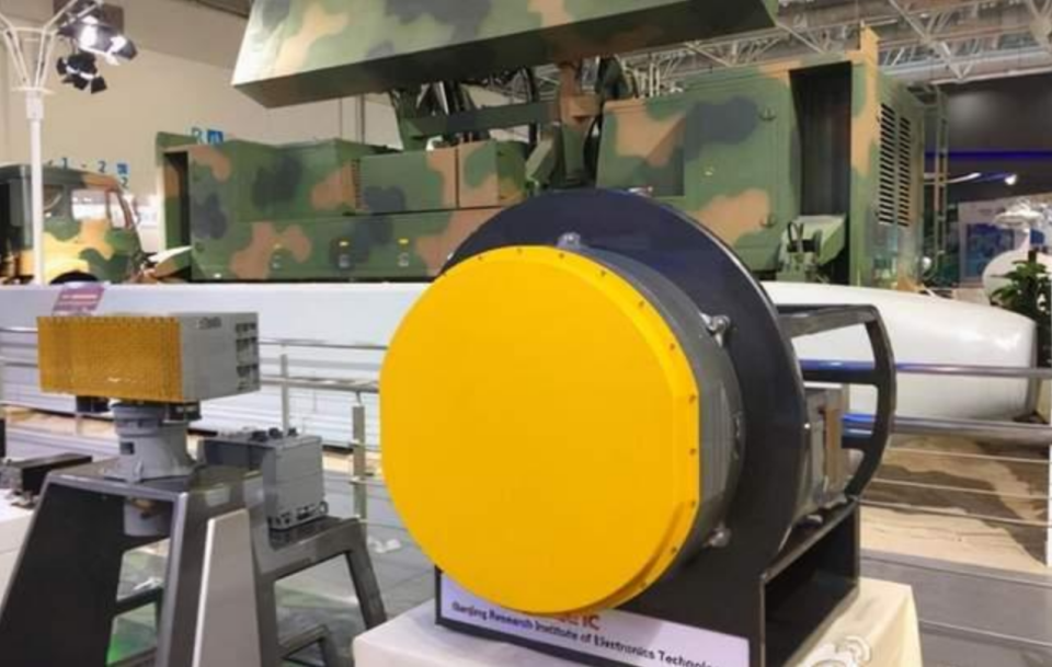 JF-17C有了实战经验，有多国与巴基斯坦签署协议，将引进“枭龙”战斗机_腾讯新闻