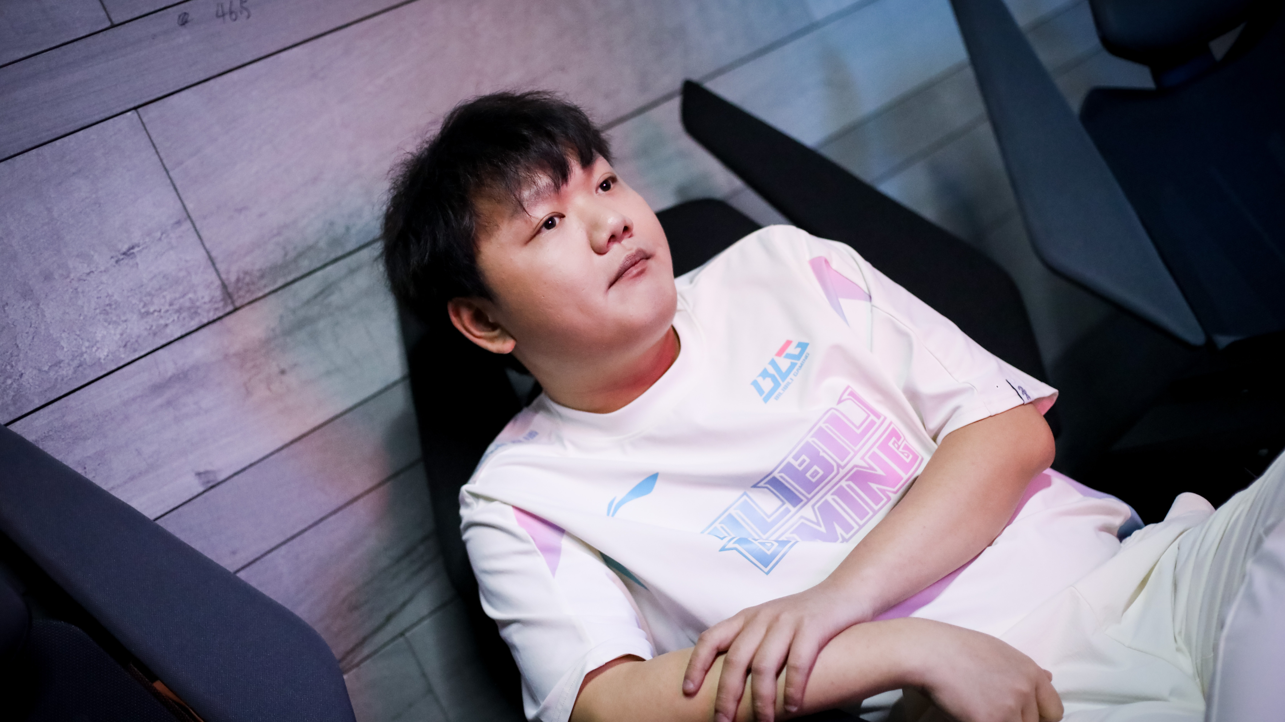 韩网热议BLG淘汰EDG：bin才是春天的皇帝！Tabe是春天的皇后