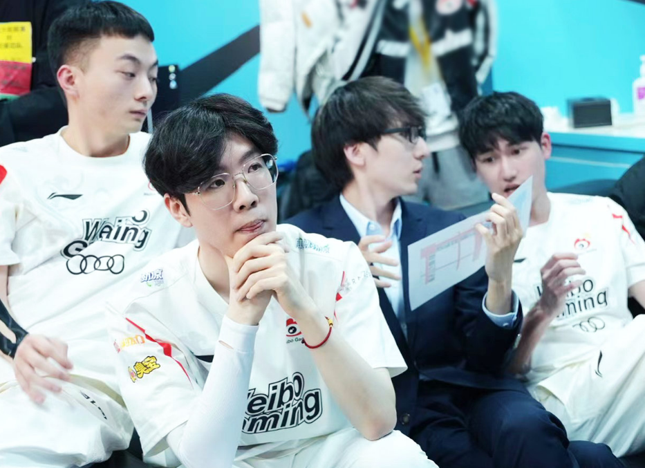 不灭之握天赋！The shy的上单AD豹女出装，让观众直呼看不懂