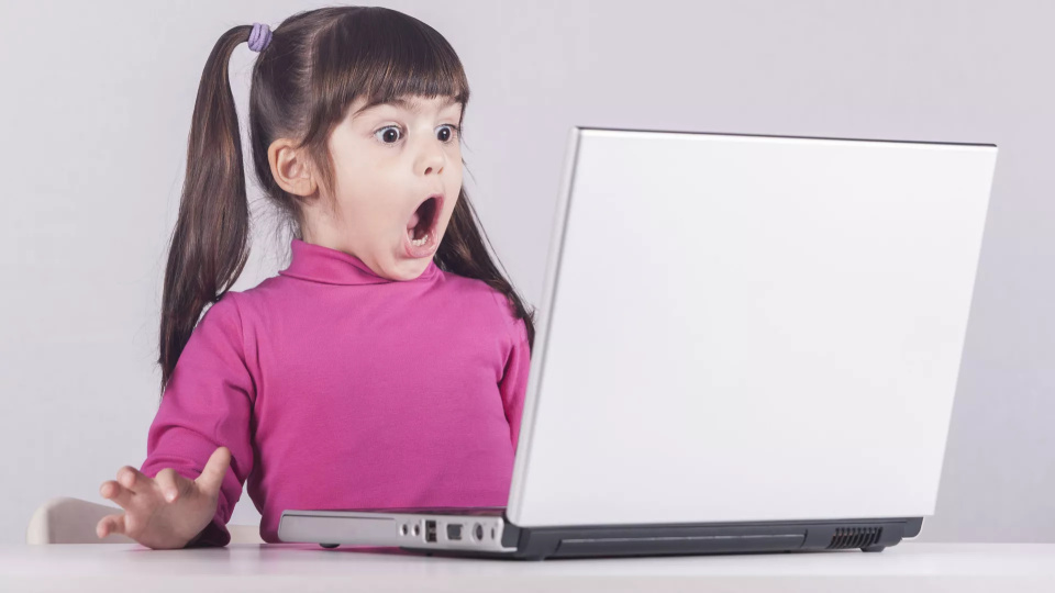 澳大利亚实施网络禁令：禁止16岁以下未成年人使用社交媒体_腾讯新闻