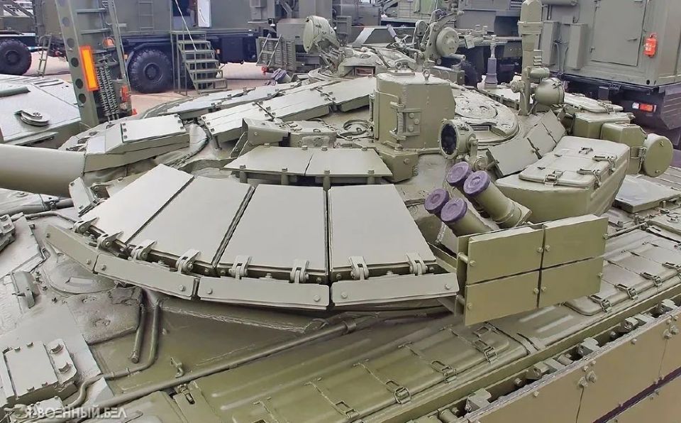白俄罗斯也在改造T-72，推出新型T-72BM2坦克增强防护_腾讯新闻
