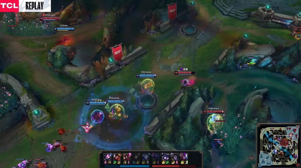 LPL春季赛：Ale正反手教学369 杰杰完美节奏 EDG横扫JDG！