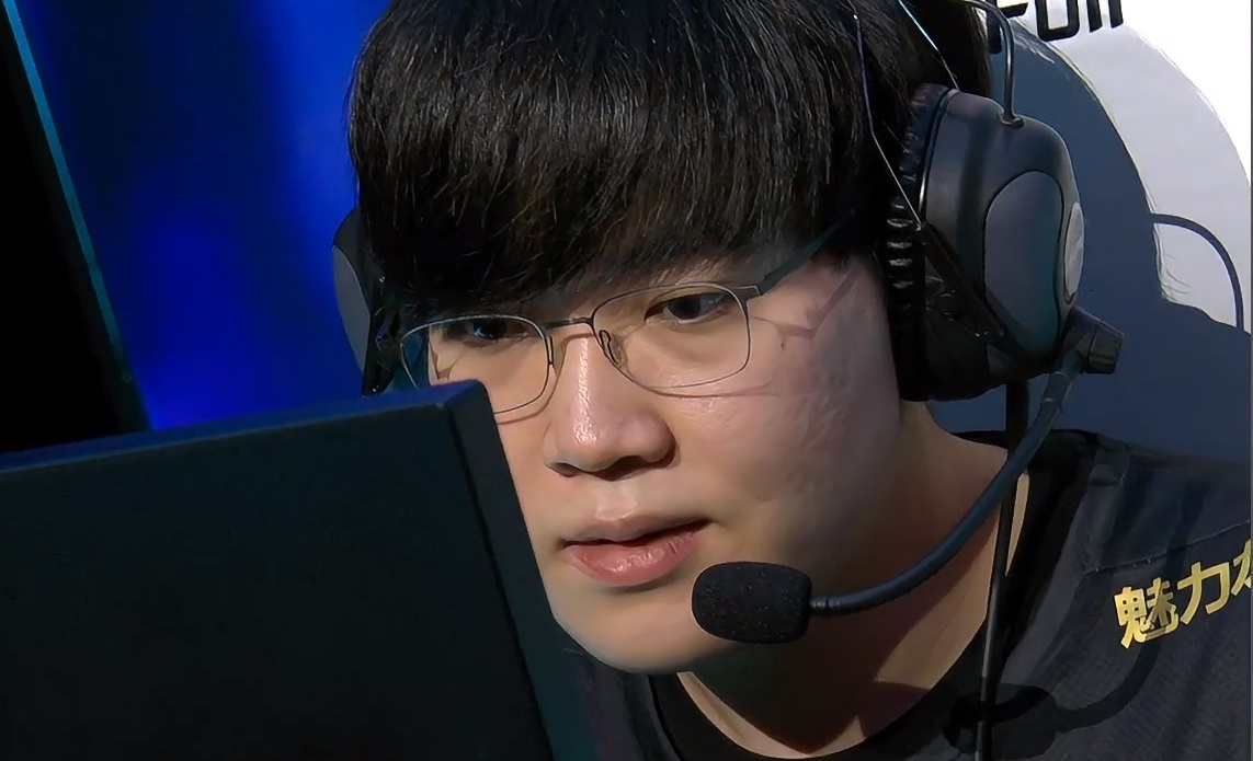 LPL：风暴Faker官宣离队，年薪50万，无法上场，生涯悲剧不可避免