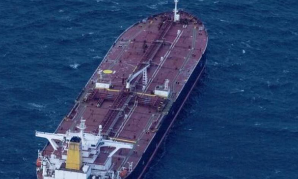 美扣押俄油轮引发对峙 特朗普释放俄船员并遭俄军敲打_腾讯新闻