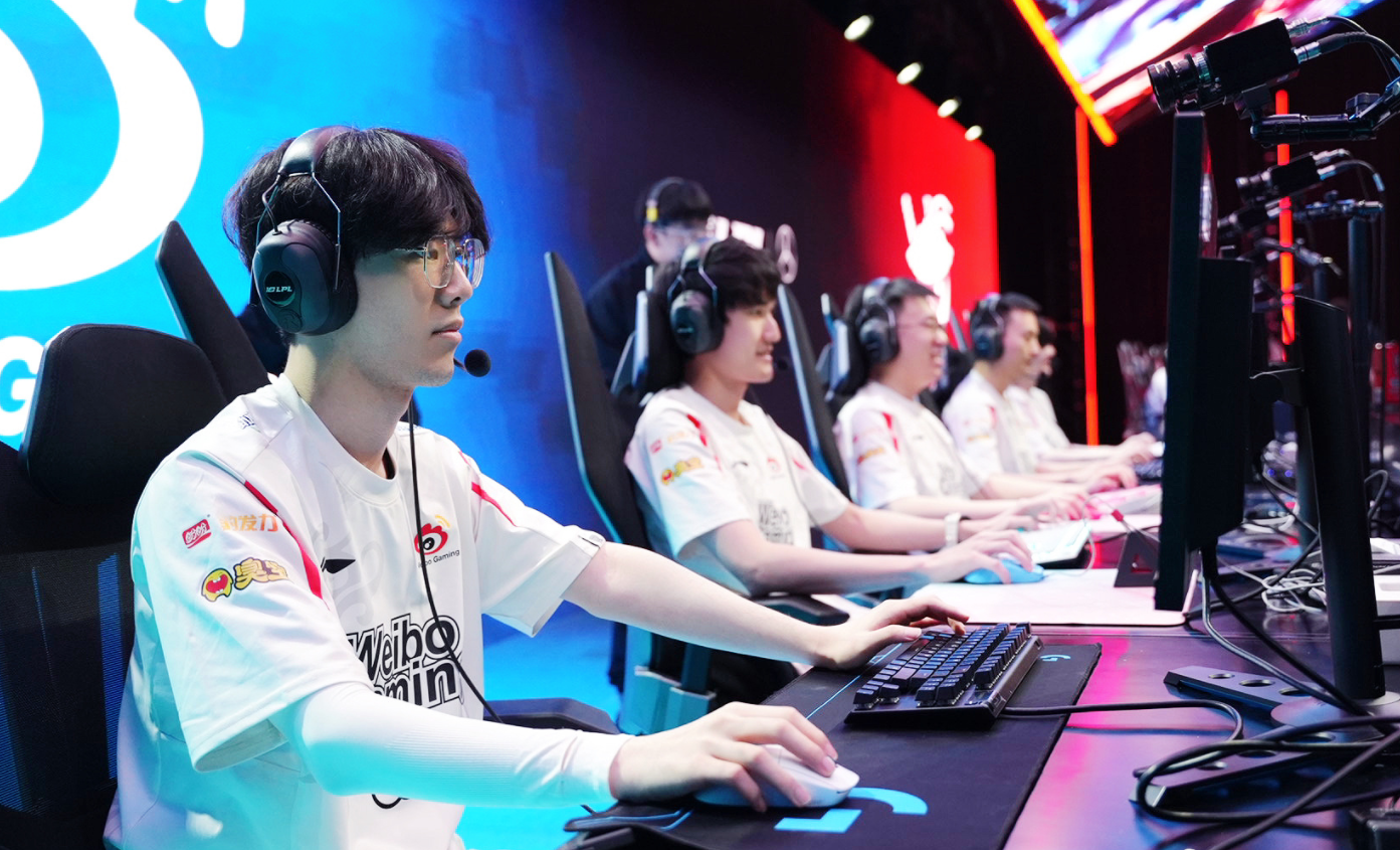 败给RNG后，WBG紧急开会1小时！Angel赛后发文：人生最棒的一天