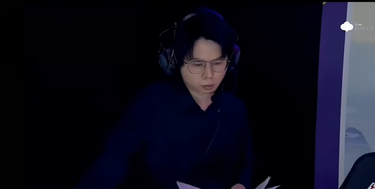 向鱼紫幻互换东家，萝卜也去TTG，JDG拿下小度，久诚留下悬念_腾讯新闻