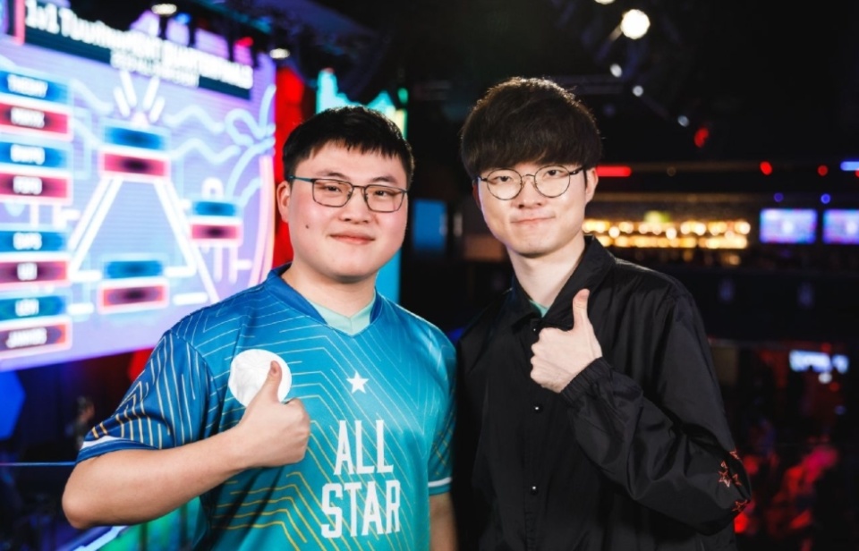 节目效果来了！Uzi有望联手Faker，T1全员换直播平台_腾讯新闻