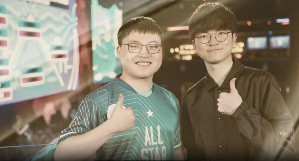 Faker再次发声称赞Uzi：他是一个传奇，听到他退役后，觉得很难过_腾讯新闻