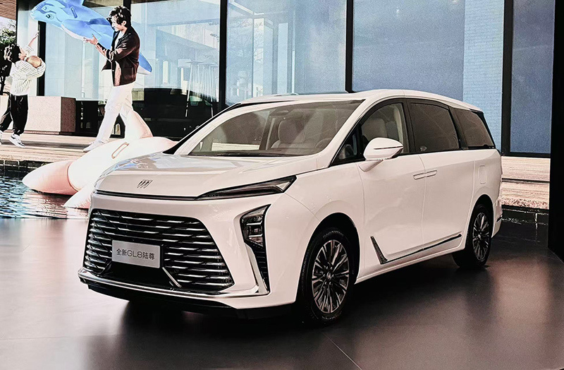 售26.99-33.99万元 别克新一代GL8陆尊正式上市_腾讯新闻