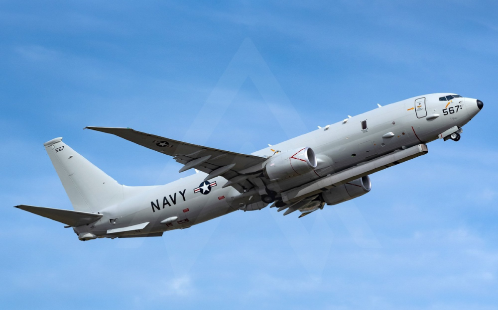 解放军战机，追上美军白色737，看清机腹怪异雷达，瞬间打起精神_腾讯新闻