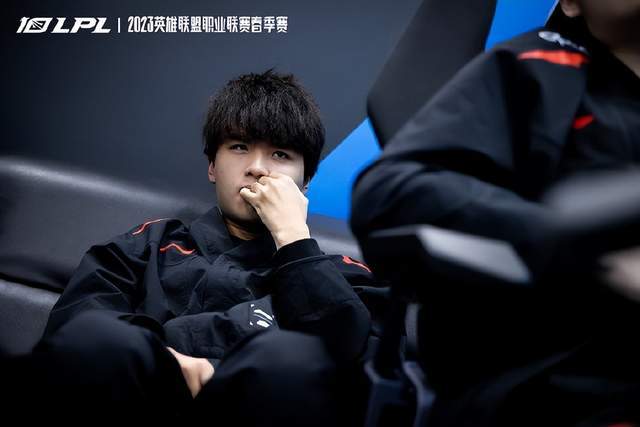 FPX对阵LGD有望终结五连败，Scout率队迎战WBG，灯皇成胜负手