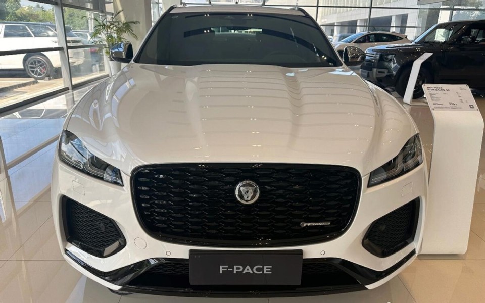 Q5L做贷款的钱，买进口捷豹F-PACE，豪华车的天真塌了？_腾讯新闻