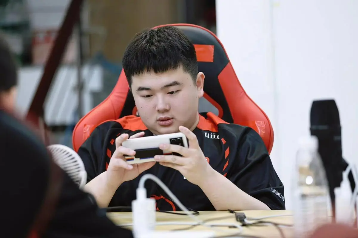 3.4日KPL首发：狼队二队登场交战KSG，AG未央首发真的没了