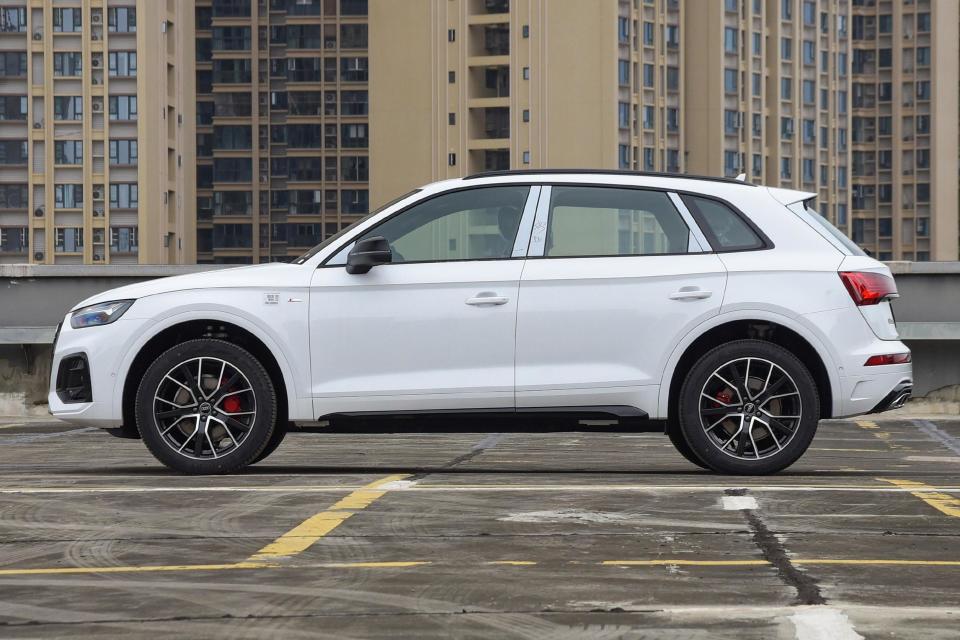 2025款奥迪Q5L配置曝光10月到店！现款至高优惠16万多，该如何选_腾讯新闻