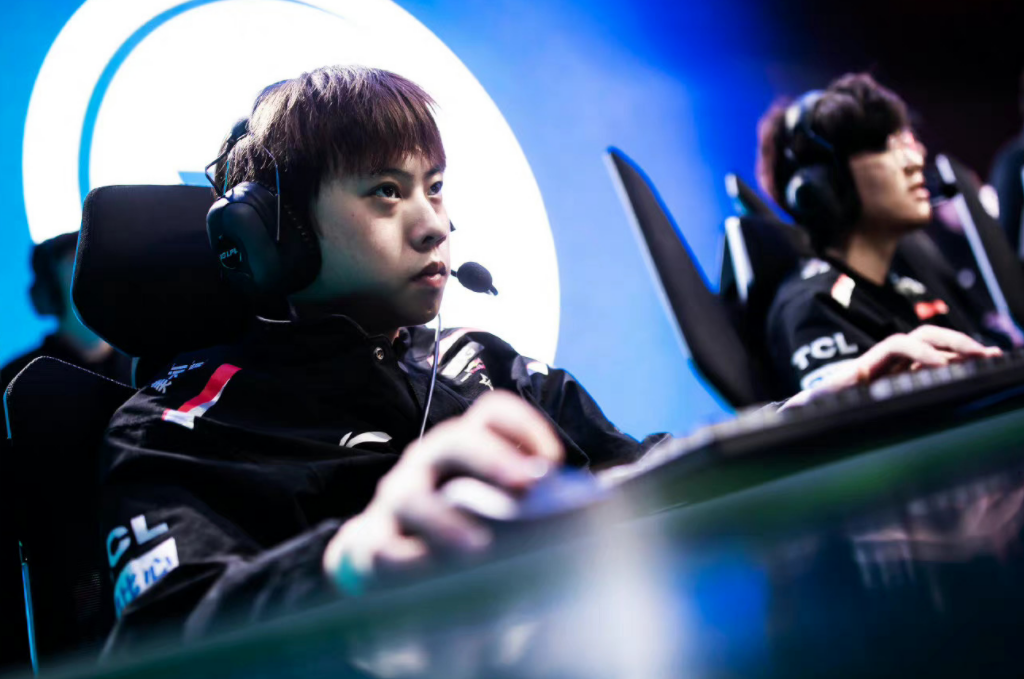 LPL焦点战开打，Doinb力挺EDG，RNG粉丝等来坏消息