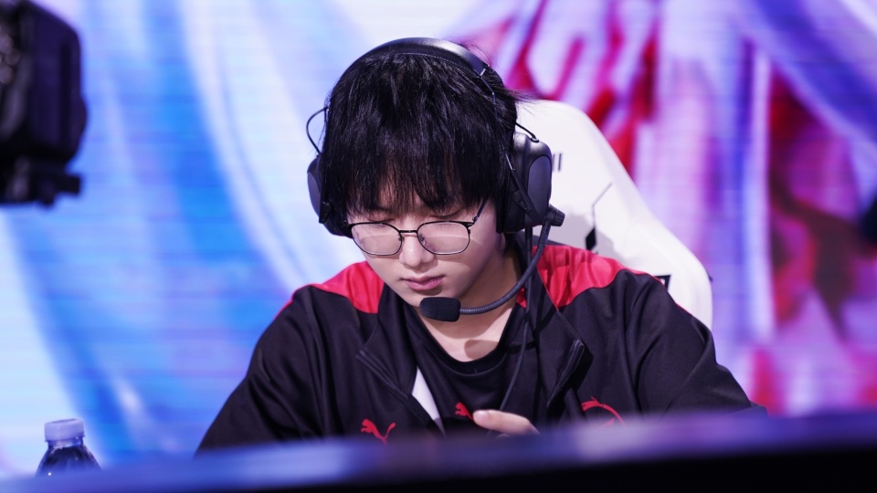 AG包揽夏季赛最佳一阵，二阵KSG占据四席，Fly力压轻语入围_腾讯新闻