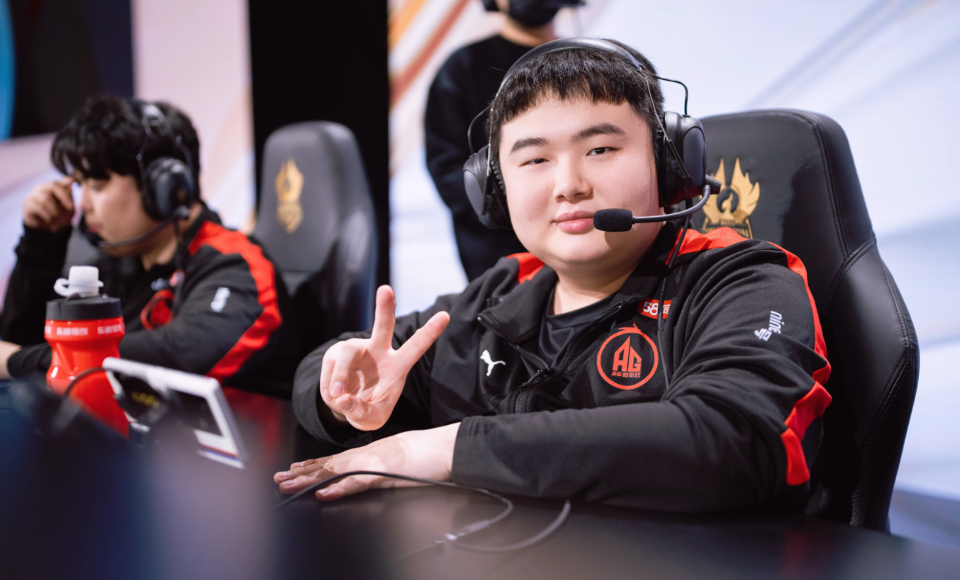 AG击败KSG，TTG横扫DYG！训练赛战绩曝光，小胖回一队基本稳了