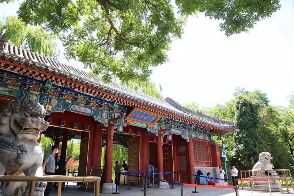 17所985下降，南科大跳水75名，华科上升，2024QS排名分析_腾讯新闻