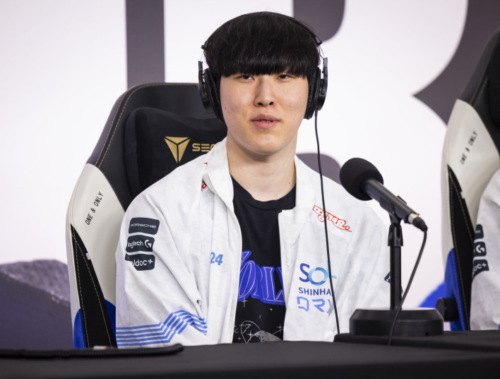 韩媒评2022赛季中单排名：Chovy第二 LPL仅小虎上榜